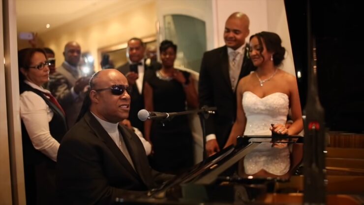 Neo Soul vs R&B: What Is the Difference?